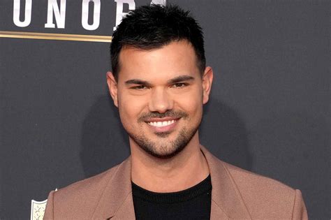 Taylor Lautner Werewolf Actor To Play Taylor Lautner Werewolf Hunter