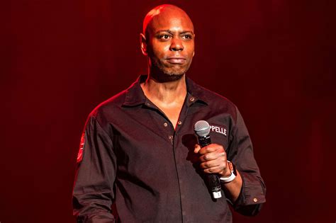 Dave Chappelle Returns To Snl With Another Controversial Monologue Watch