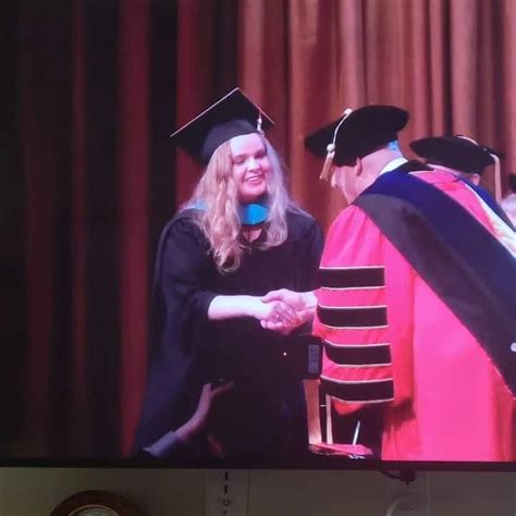 Amanda Connell Med On Linkedin Yesterday I Graduated With My