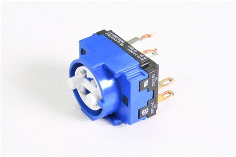 Preview Eao 61 842012 Schaltelement 2 Schließer Schwarze Grundplatte