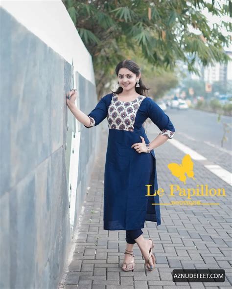 Aiswarya Mithun Koroth Feet Aznudefeet