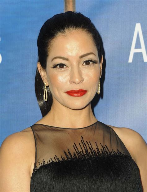 Emmanuelle Vaugier Eyebrows