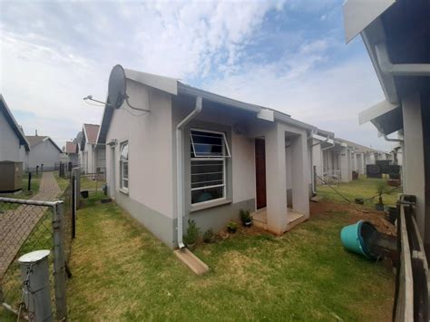 Apartments Flats For Sale In Randfontein Randfontein Property