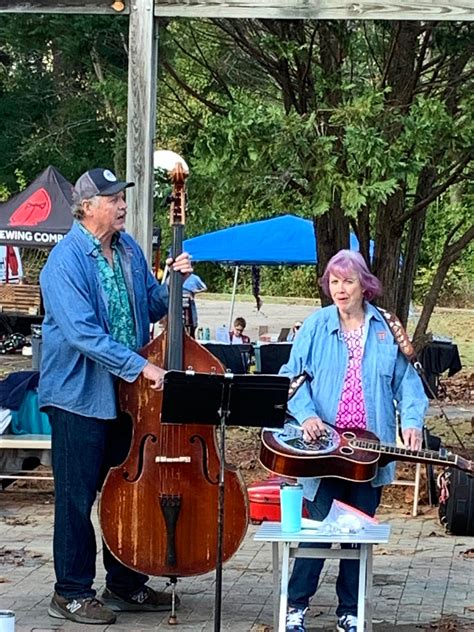 The Twisted Grass Entourage