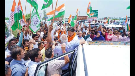 In Yamunanagar Deepender Woos Farmers With Old Mandi System