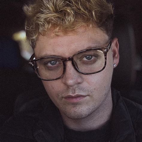 Jakeym Hubert Facebook Instagram And Twitter On Peekyou