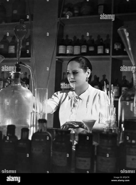 Helena Rubinstein, (1871-1965), founder of the cosmetics company Helena ...