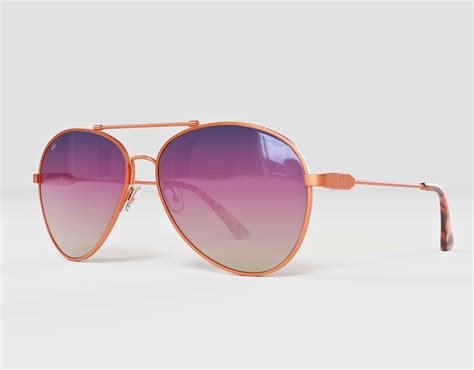 Best Sunglasses For Small Faces What Actually Fits Ello Sunglasses