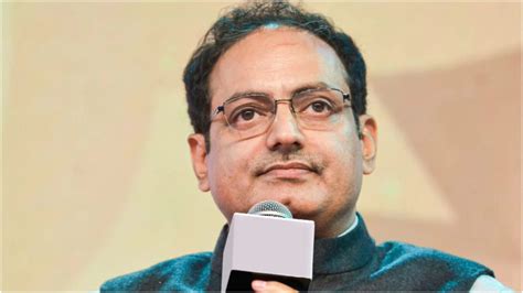 Vikas Divyakirti बनाने वालों ने इन्हें खुद ठीक से नहीं पढ़ा Ugc