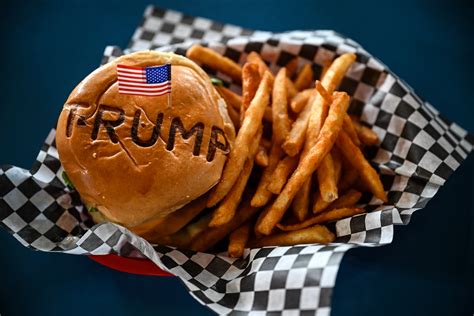 Inside Houstons Trump Burger Restaurant Where A Tower Is 1lb Of Beef