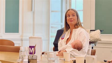 Julie Elsebeth Ammede Sit Barn I Debat På Christiansborg Vi Må Insistere På Forandring For