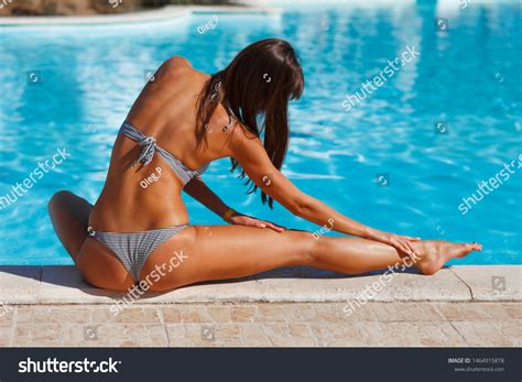 Portrait Sexy Tanned Slim Model Woman Foto De Stock 1464915878