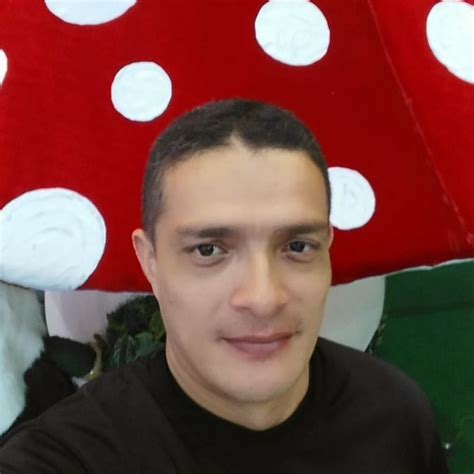 Edwin Velez Cortes Obrero Contratista De Obra Linkedin