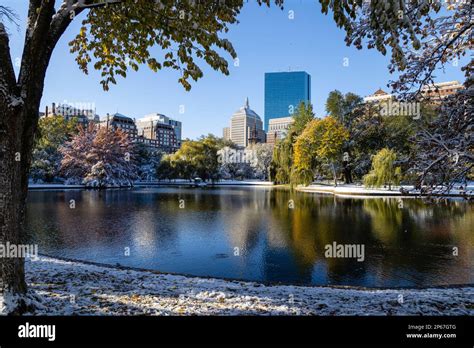 Boston Public Garden Fall Rainy Day Destinations Fall At The Boston