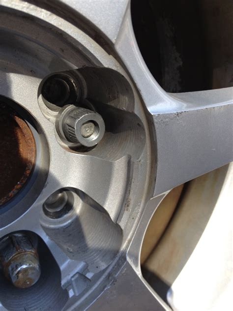 Секретки на колеса — Hyundai Sonata IV (EF), 2 л, 2005 года ...
