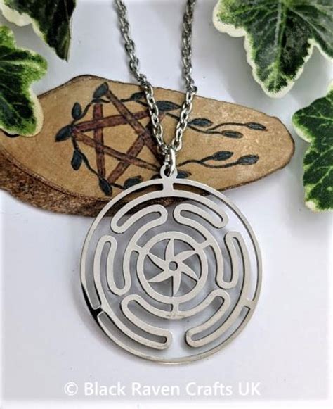 Wheel Of Hecate Necklace Stainless Steel Pendant For Protection
