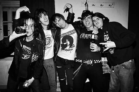 From the outskirts of town | ASHTONES