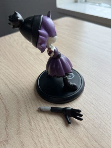 Extremely Rare Murder Drones Animatez Uzi Prom Figure Broken Arm