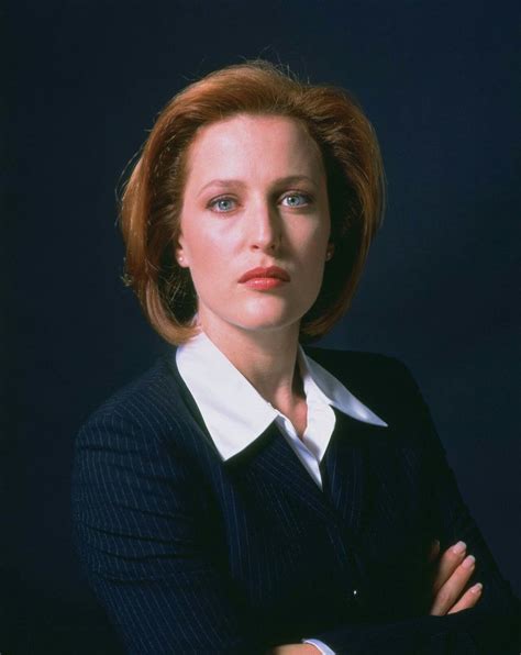 Gillian Anderson Gillian Anderson X Files Young And Beautiful
