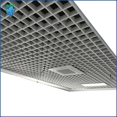 Anodic Oxidation Architectural Profiles Aluminum Grille Cladding Wood