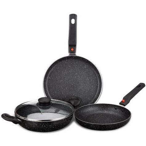 Aluminium Cookware Set Black Colour With Handle Capacity 3 Litre