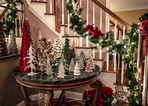Christmas Table Decorations Inside