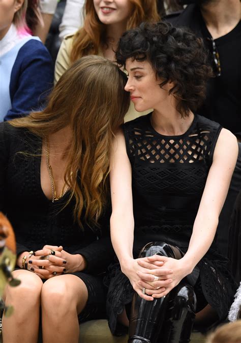 Cara Delevingne And Annie Clark Together At London Fashion Week Will