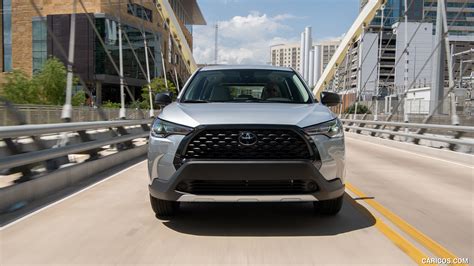 Toyota Corolla Cross 2022my L Color Sonic Silver Front