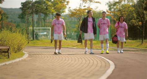 리뷰 선데이리그 축구를 소재로 누구나 부담 없이 관람할 수 있는