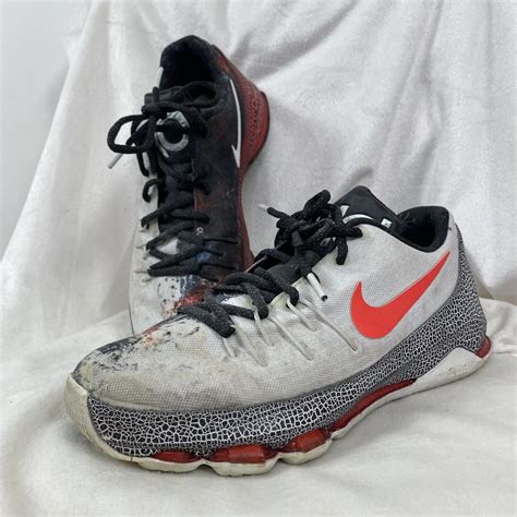 Kd 8 Black And White