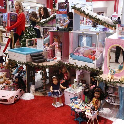 Breaking Santas Back This Christmas A 6 Foot Wide 1000 American