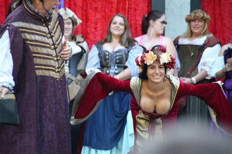 Highlights From King Richards Faire Cleavage Contest 2018 Scrolller