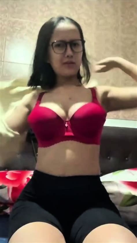 Colmek Kacamata Rambut Bondol Buat Ayang Eporner