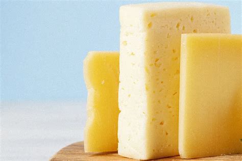 پنیر چدار و گودا در ظاهر شبیه در باطن متفاوت انبار پنیر