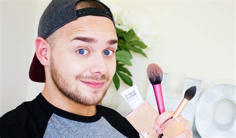 Do Straight Guys Wear Makeup Saubhaya Makeup Do Straight Guys Wear Makeup Saubhaya Makeup