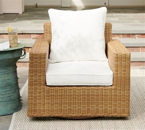 Pottery Barn Wicker Furniture