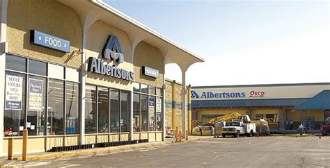 New Albertsons Opens On Central And Sixth Avenue West