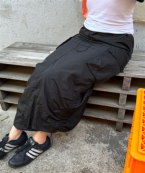 당일출고 Nylon Shirring Cargo Skirt 나일론 셔링 카고 스커트 스트링스커트 나일론스커트 롱스커트 나일론치마 셔링스커트 에이블리