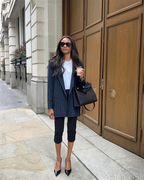 19 Perfect Capri Pants Outfit Ideas Mummy Time