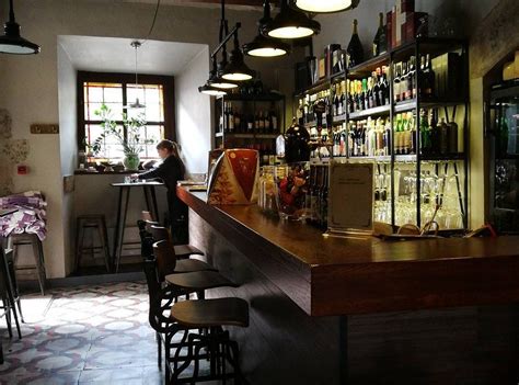 PelĖdos Beer And Snacks Bar Vilnius Restaurant Reviews Photos And Phone Number Tripadvisor