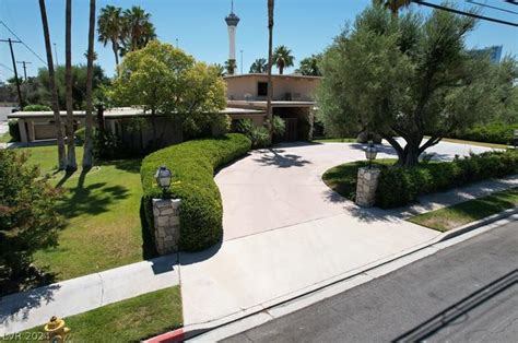 1621 Westwood Dr Las Vegas Nv 89102 Redfin