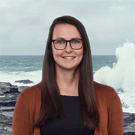 Jana Rogowski Kauffrau Für Versicherungen Und Finanzen