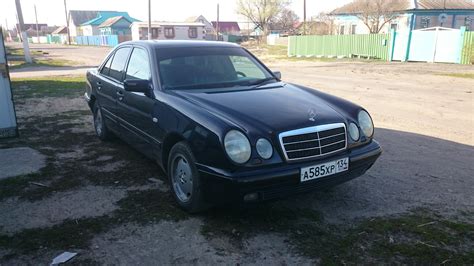 Mercedes Benz E Class W210 23 бензиновый 1997 на Drive2