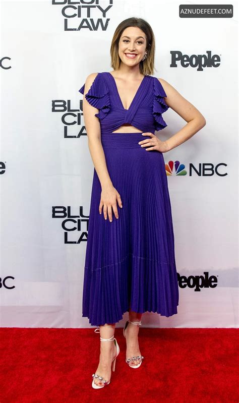 Caitlin Mcgee Feet Aznudefeet