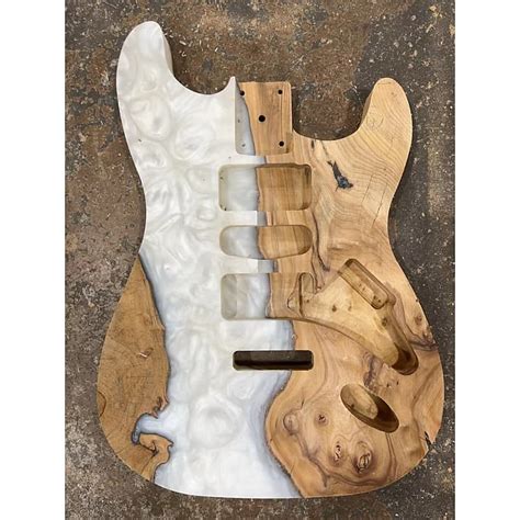 Stratocaster Body Reverb