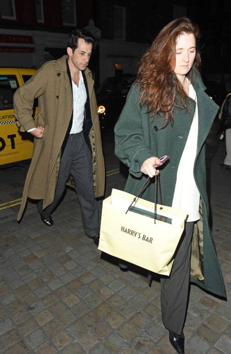 Grace Gummer Leaving Harrys Bar In London Famousfix