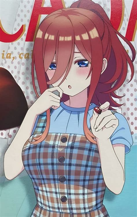 Nakano Miku Đang Yêu Hình Vui Kỳ ảo