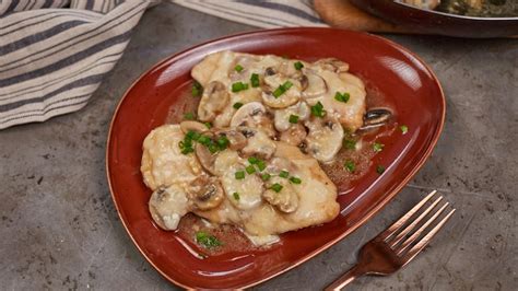 Mushroom Chicken Scallopini Recipe