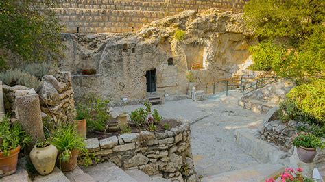 Garden Tomb Tour