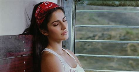 Pin By On Movie Song Ad Scenes Portrait Photography Pretty Tomboy Asian Beauty